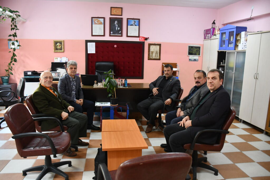 Çaykaralı Profesör 50 sene sonra İlkokulunu ziyaret etti